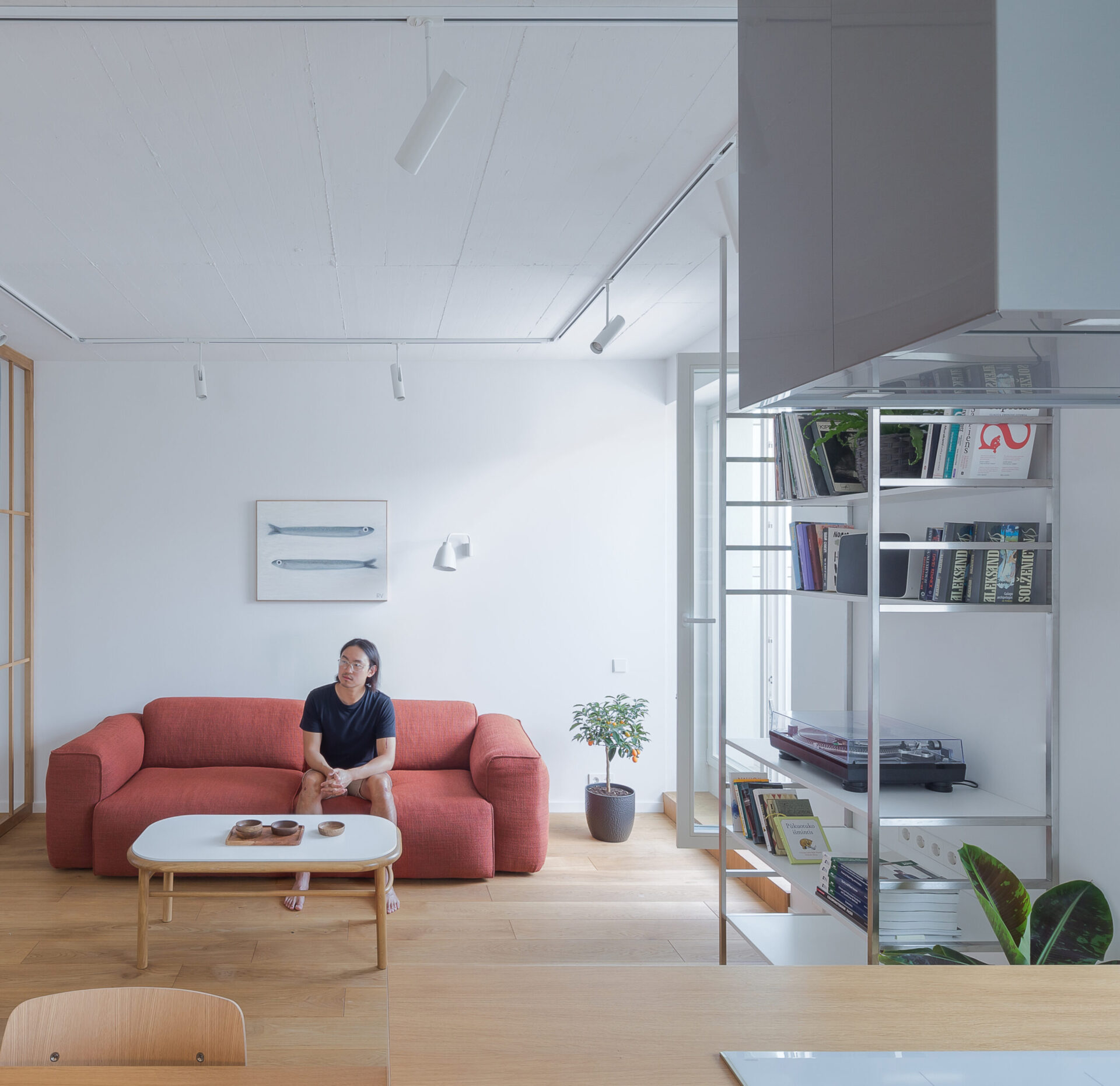 A Minimalist Flat, Japanese Style – brolis-timber